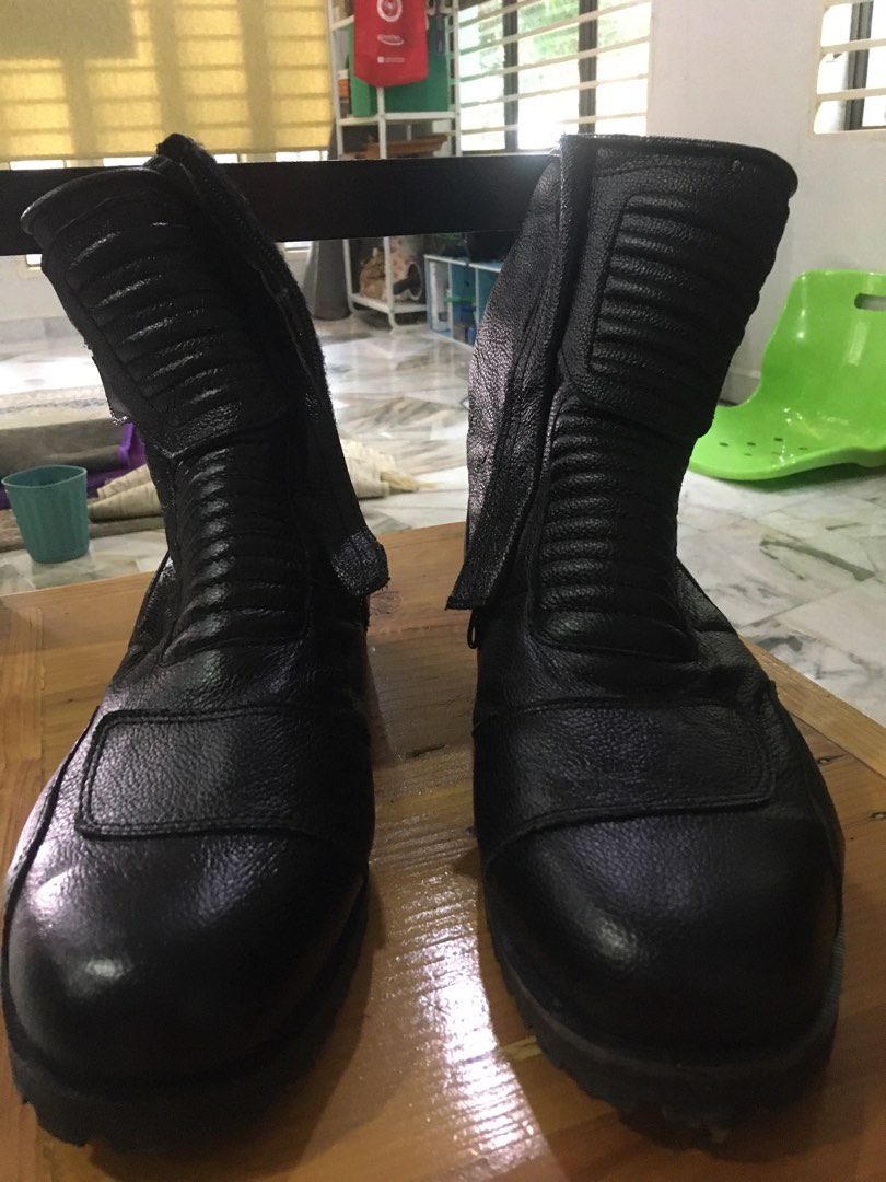 Motorcycle boot Motor Riding, Women's Fashion, Footwear, Boots on Carousell