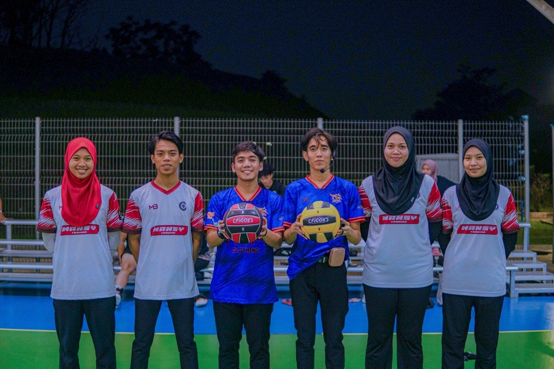 Netball Umpire and Table Officials, Everything Else, Others on Carousell