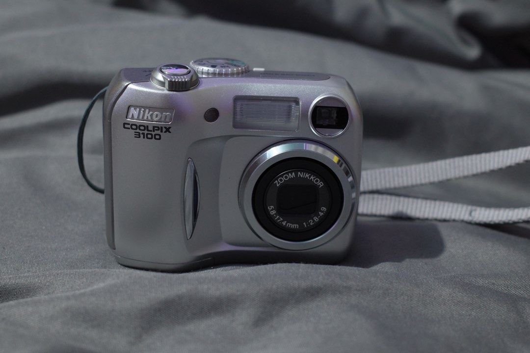 Nikon coolpix 3100 digicam, Photography, Cameras on Carousell