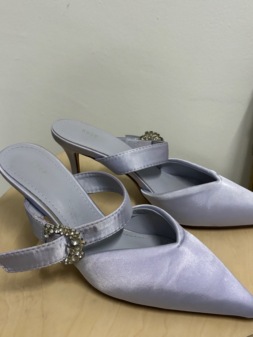 Nose pointy heels, Women's Fashion, Footwear, Heels on Carousell
