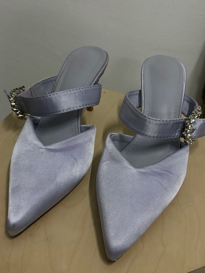 Nose pointy heels, Women's Fashion, Footwear, Heels on Carousell