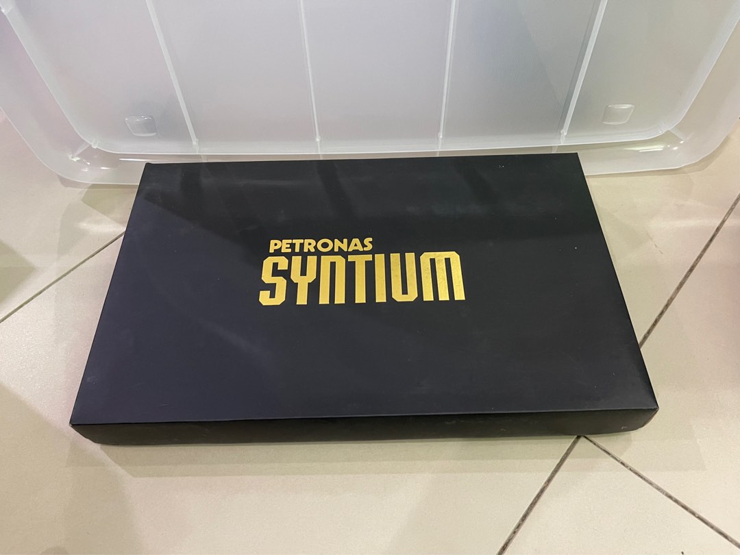 Petronas Syntium Spoon & Fork Set, Hobbies & Toys, Collectibles ...