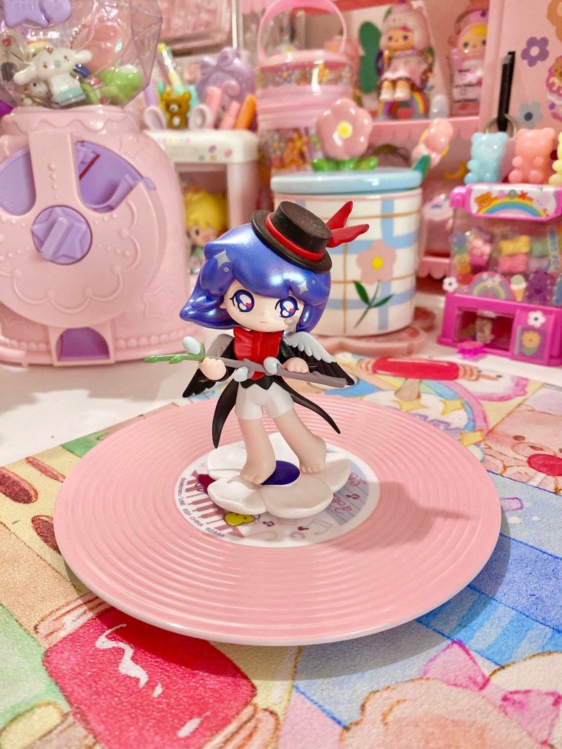 Pop mart figures (popmart dimoo, molly, hacipupu, azura, pucky, pino ...
