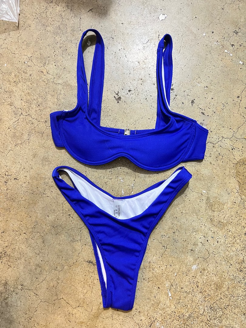 royal blue swimsuit small-meduim frame underwired, Women's Fashion ...