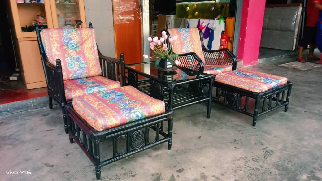 Set kerusi kayu, Furniture & Home Living, Furniture, Tables & Sets on ...