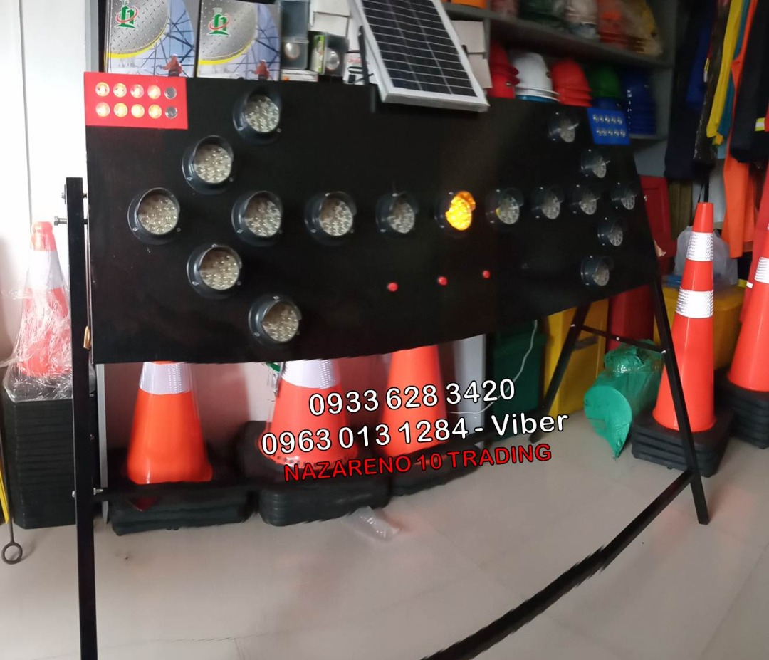 Solar Arrow Board Light Black Color, Commercial & Industrial ...