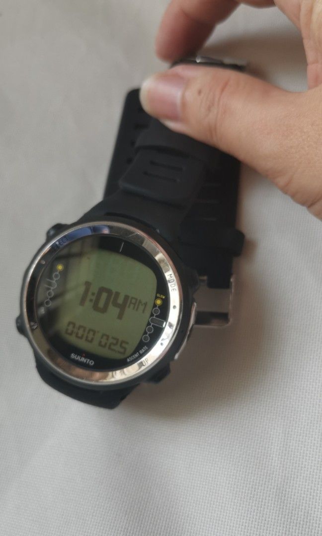 Suunto D4 dive computer, Sports Equipment, Sports & Games, Water Sports ...
