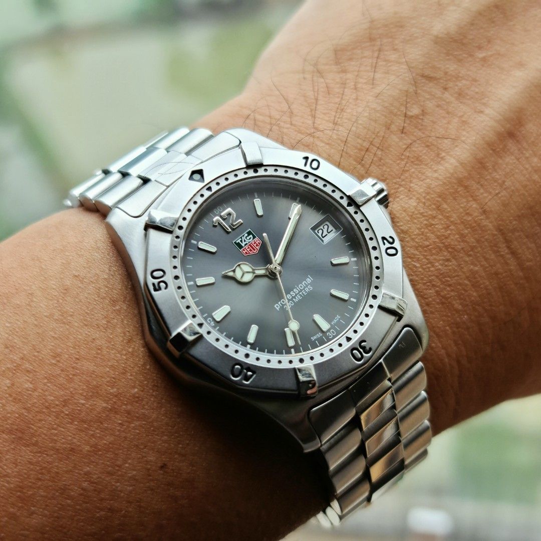 Tag Heuer 2000 Professional 200m Classic Quartz grey gray ghost dial ...