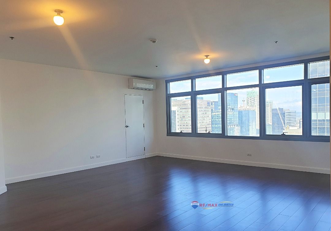 The Suites at One Bonifacio High Street BGC, Property, For Sale ...