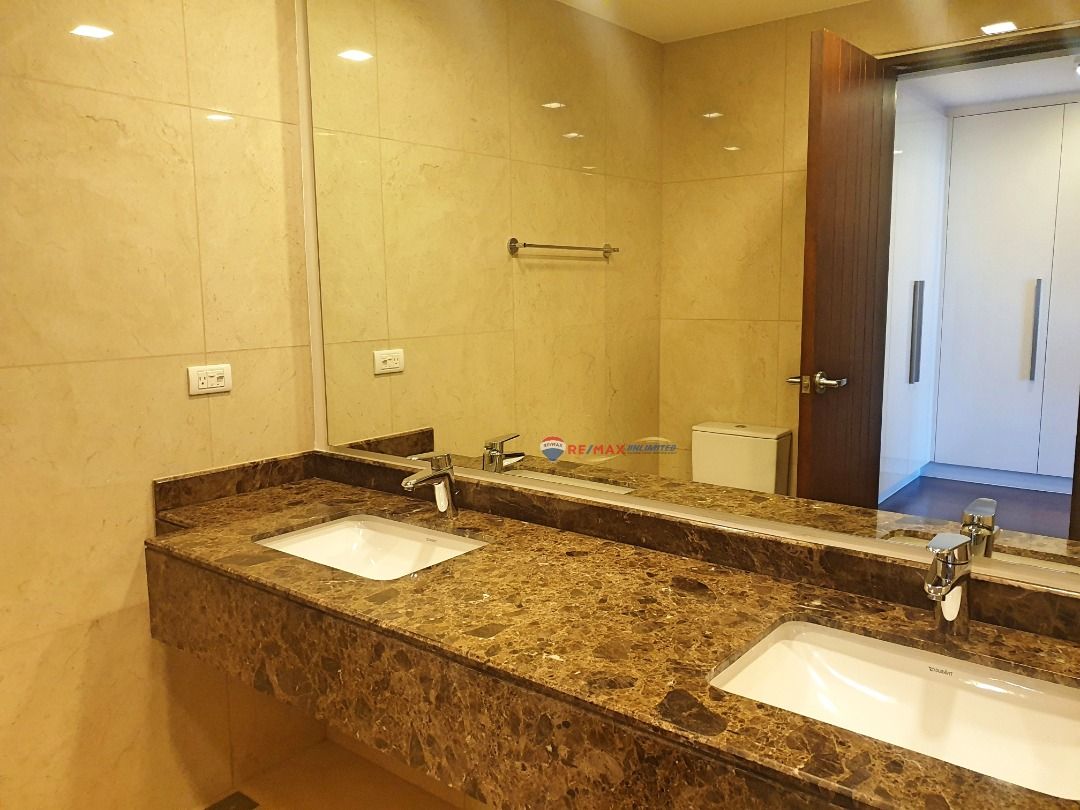 The Suites at One Bonifacio High Street BGC, Property, For Sale ...