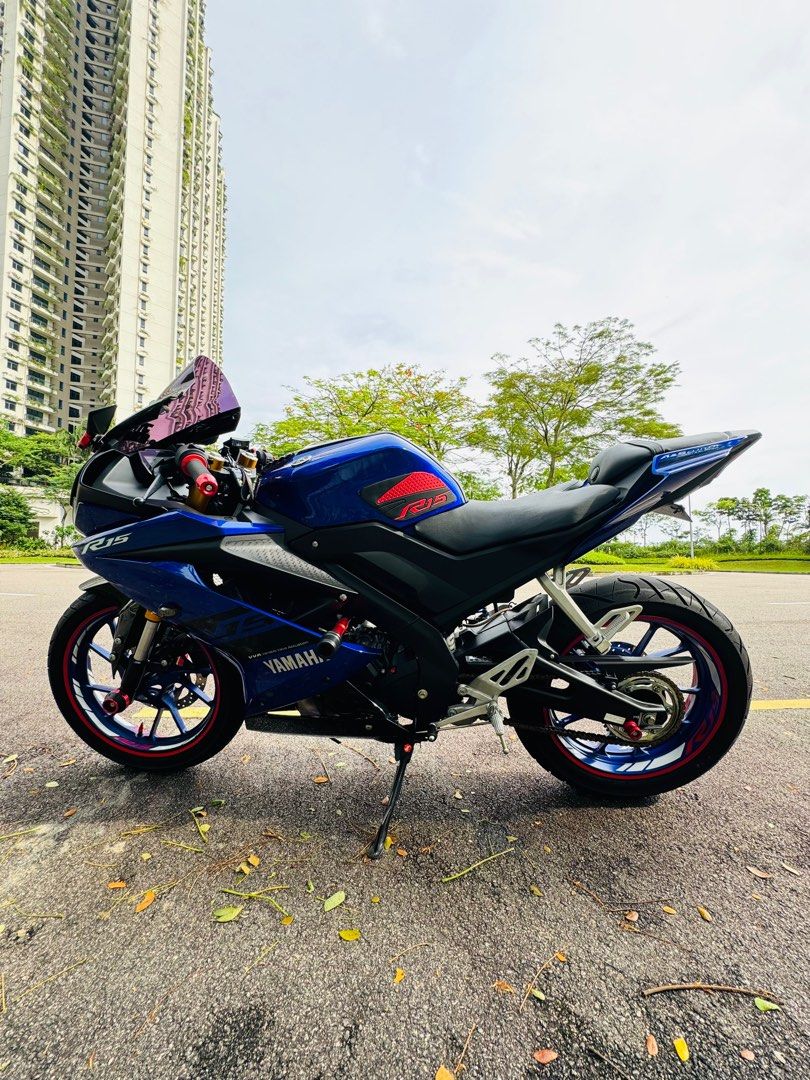 Yamaha R15 V3 Blue - 6km Low Mil, Motorbikes on Carousell