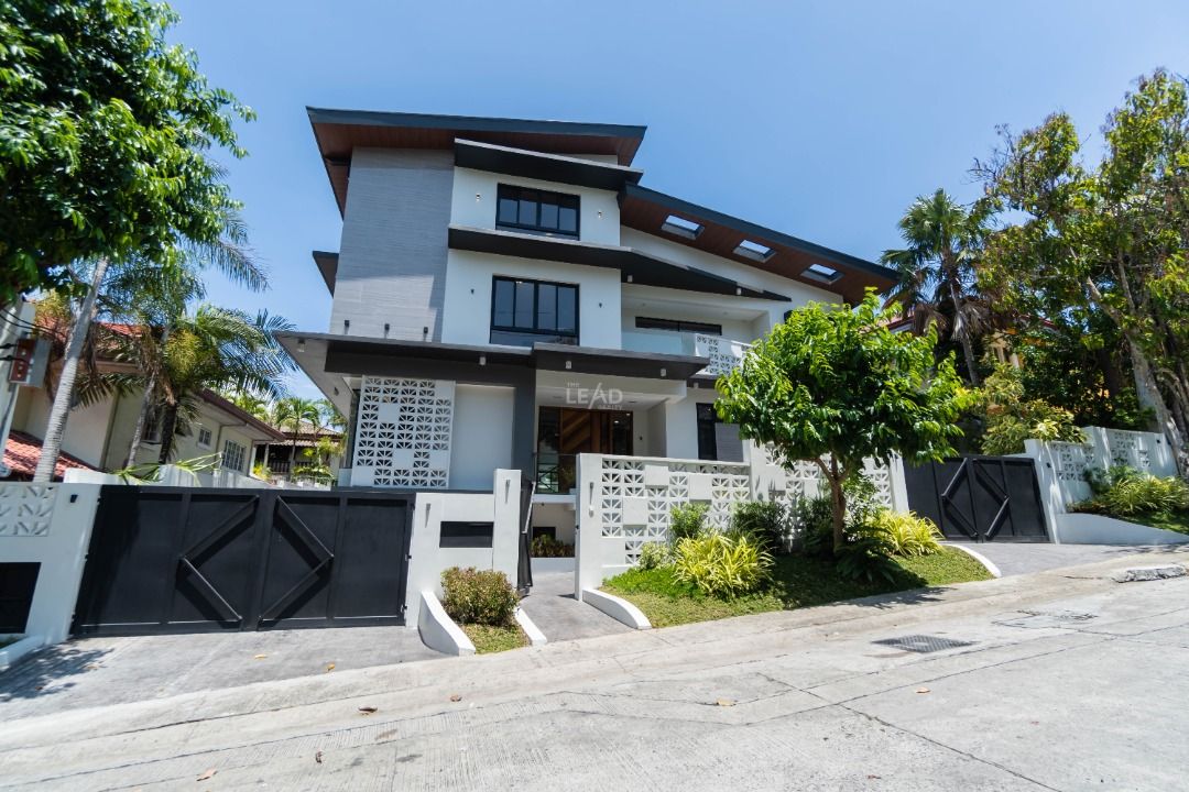 Ayala Alabang Village for sale 7 bedroom house near Alabang Hills ...