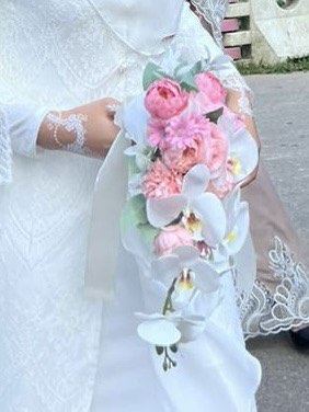 Bunga Tangan Nikah, Hobbies & Toys, Stationery & Craft, Flowers ...