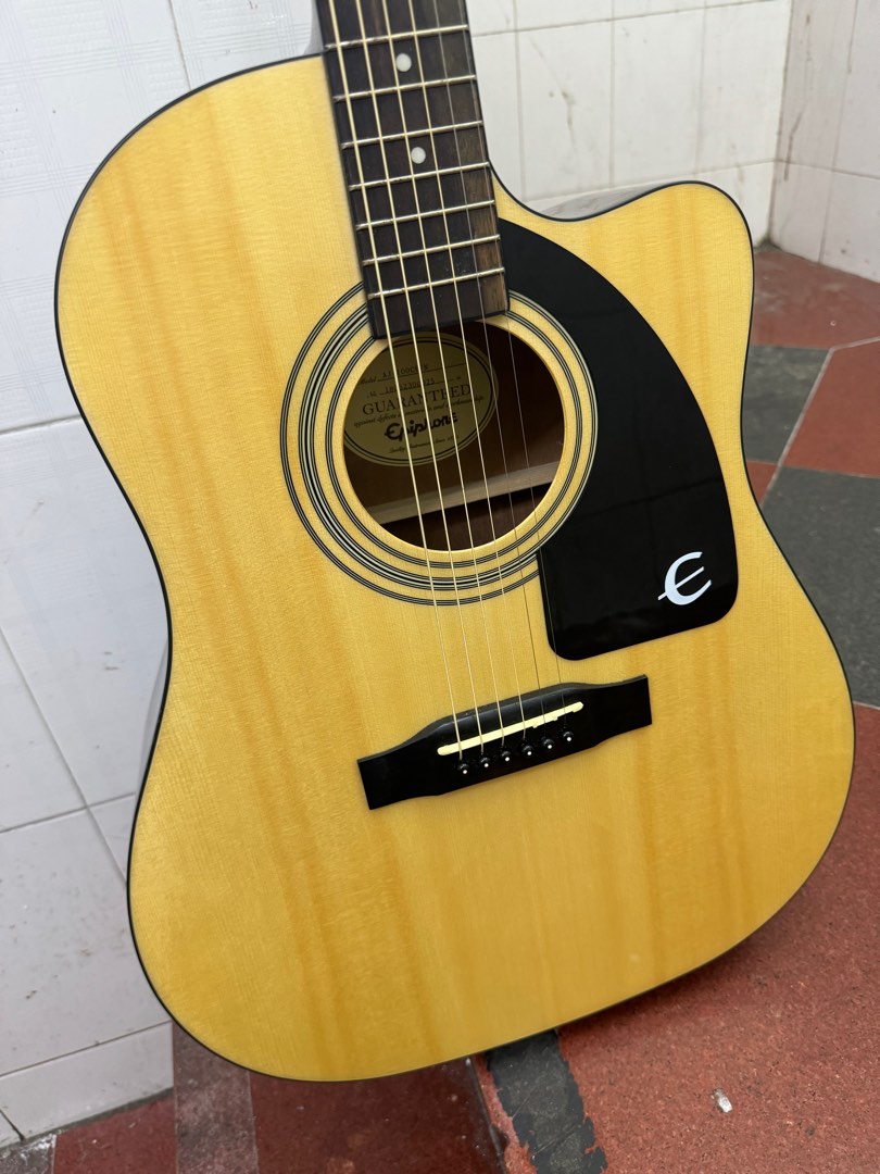Epiphone aj-100ce/n acoustic guitar, 興趣及遊戲, 音樂、樂器 & 配件, 樂器 - Carousell