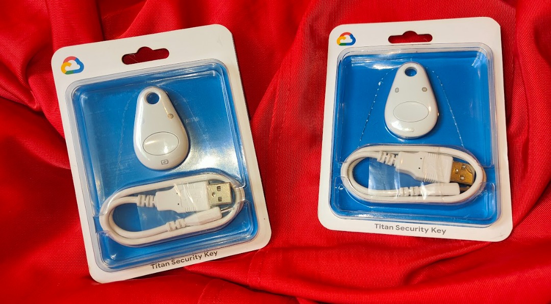 Google K13t Titan Security Key K13T (Bluetooth), Computers & Tech ...