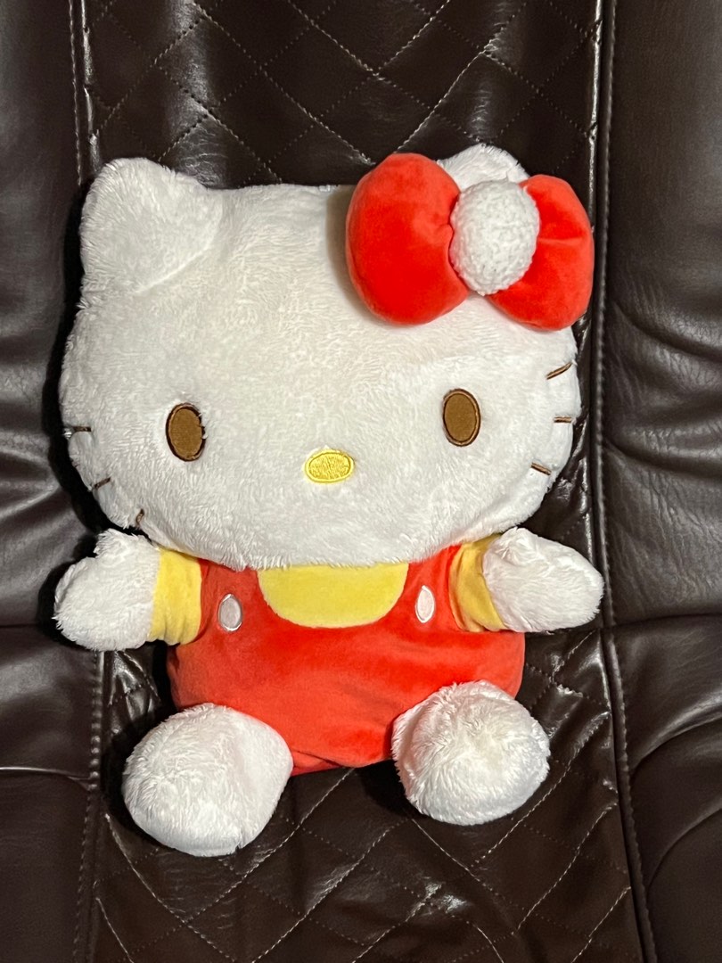 Hello Kitty hand puppet, Hobbies & Toys, Toys & Games on Carousell