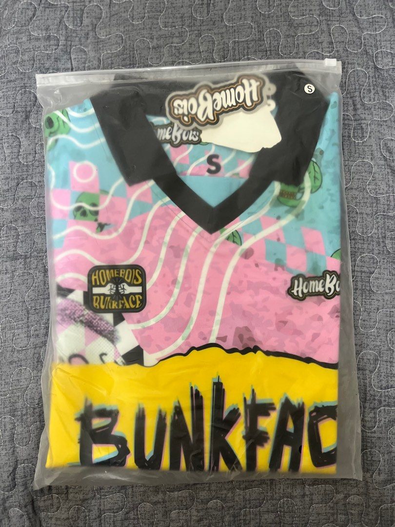 Homebois X Bunkface, Men's Fashion, Activewear on Carousell