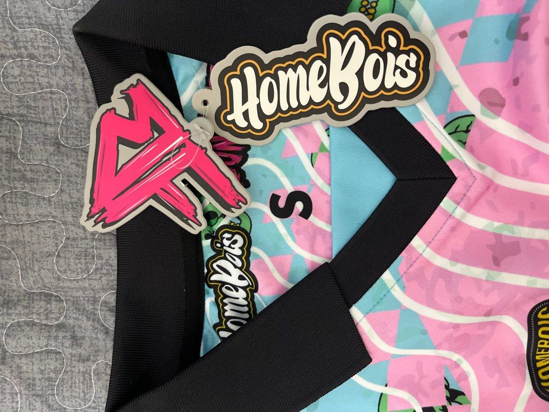 Homebois X Bunkface, Men's Fashion, Activewear on Carousell