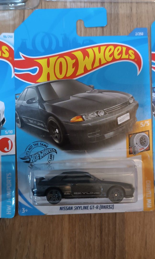 Hot wheels Nissan Skyline GTR R34 R33 R32, Hobbies & Toys, Toys & Games ...