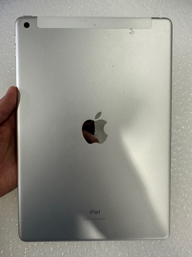 iPad 7 10.2" WiFi (2019) Space Grey 32GB, Mobile Phones & Gadgets, Tablets, iPad on Carousell