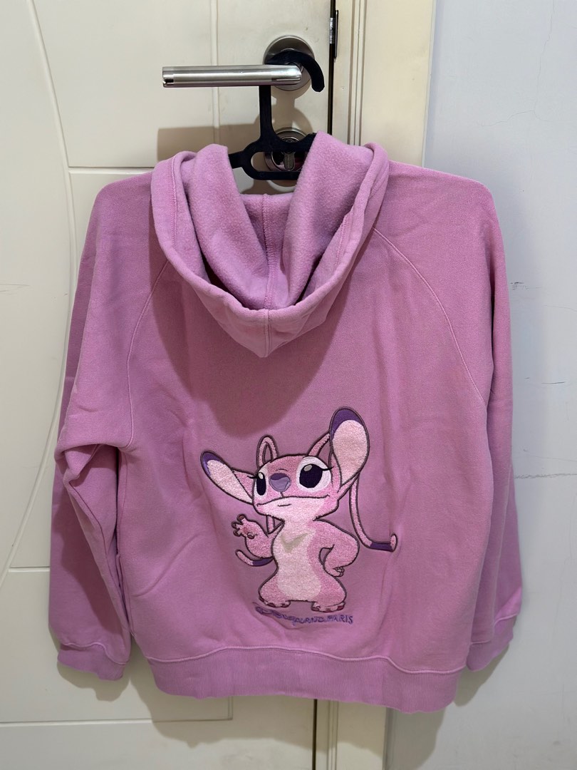 Jaket stitch angel disneyland paris, Fesyen Wanita, Pakaian Wanita ...