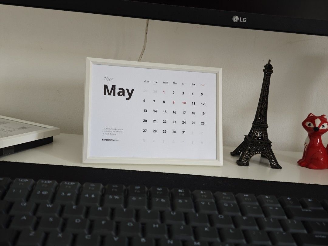 Kalender Meja Minimalis Estetik, Desain & Kerajinan Tangan, Karya Seni ...