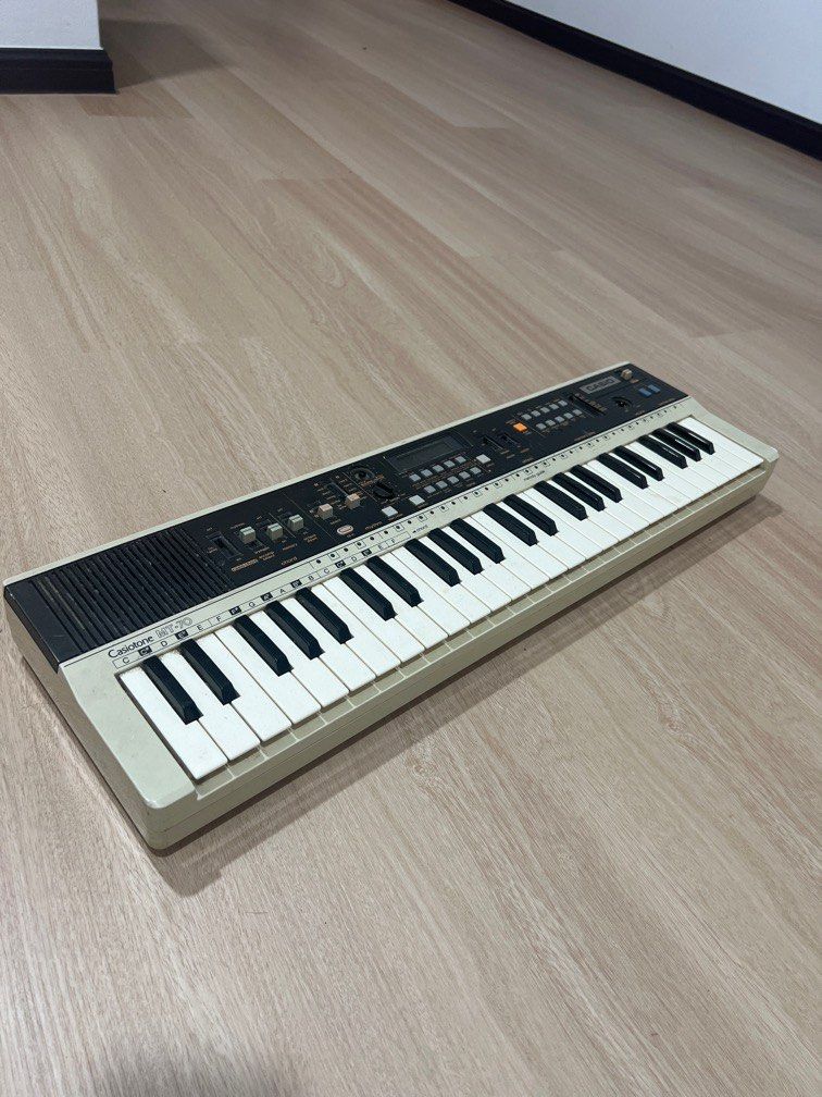 LIMITED: Casio MT 70 vintage keyboard, Hobbies & Toys, Collectibles ...