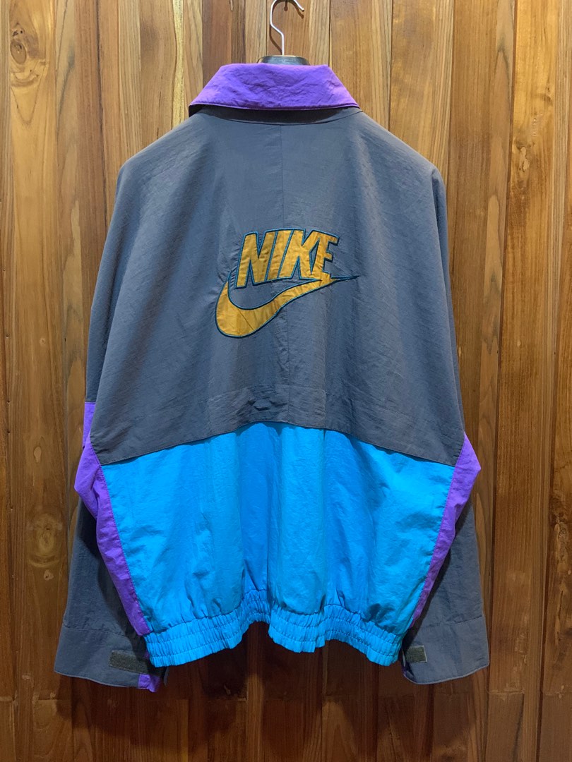 nike vtg 3 tune color, Fesyen Pria, Pakaian , Lainnya di Carousell