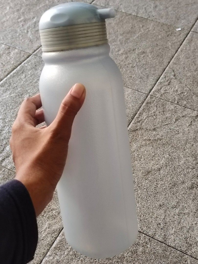 Tempat minum Lion Star, Serba Serbi, Others di Carousell