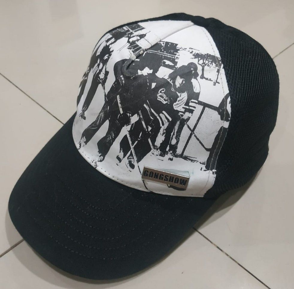 Topi Jaring Gong Show, Fesyen Pria, Aksesoris, Topi di Carousell