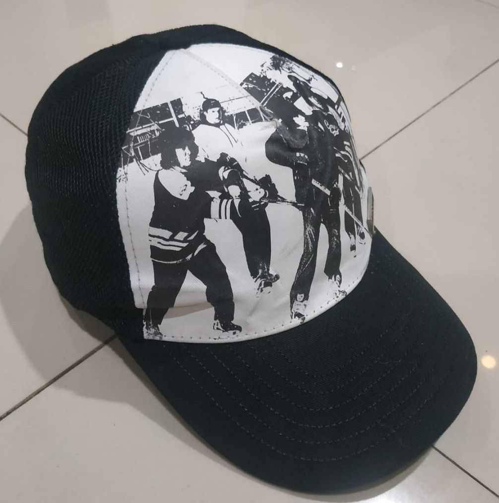 Topi Jaring Gong Show, Fesyen Pria, Aksesoris, Topi di Carousell