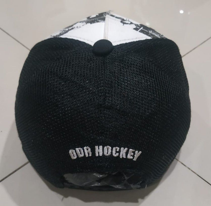 Topi Jaring Gong Show, Fesyen Pria, Aksesoris, Topi di Carousell