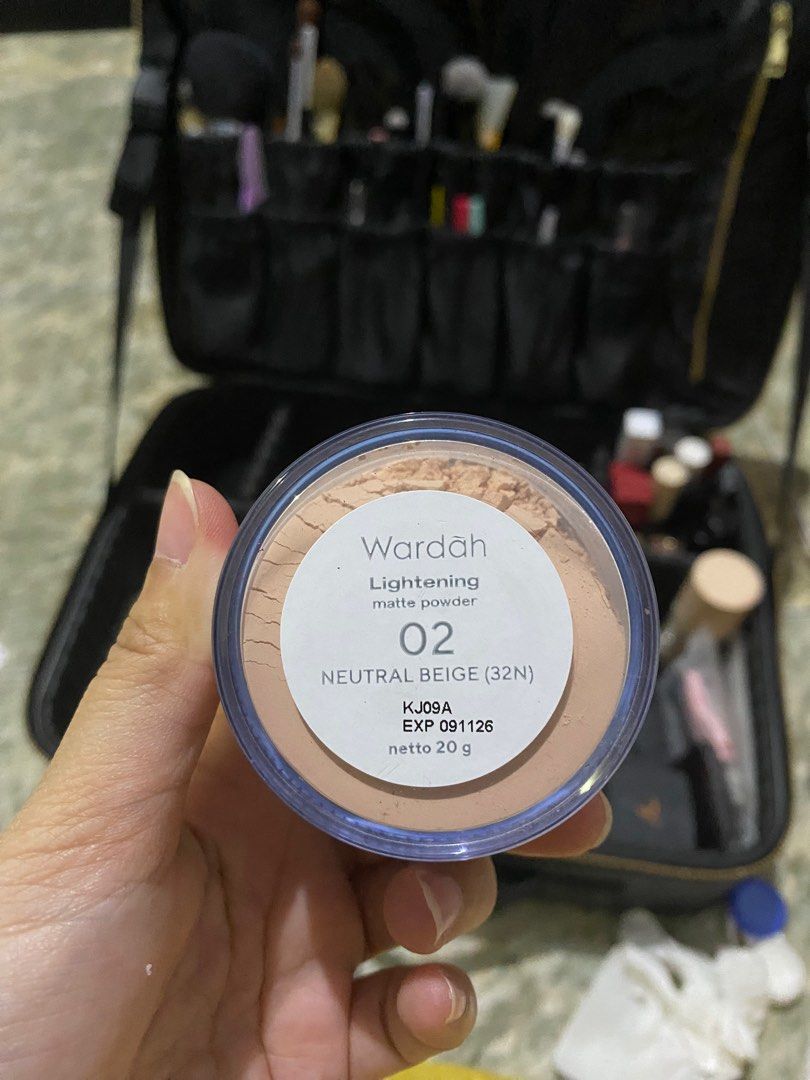 Wardah Lightening Matte Powder 02 Neutral Beige, Kesehatan & Kecantikan ...
