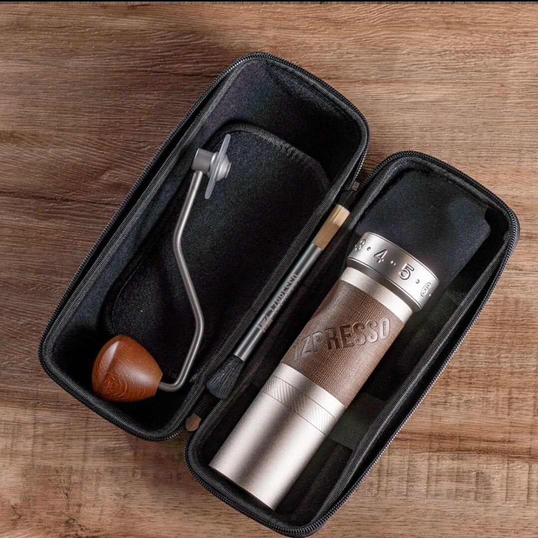 1Zpresso ZP6 特仕版 鉑金/曜黑手搖磨豆機 不鏽鋼大刀盤 Coffee Grinder Manual ZP6, 家庭電器, 廚房 ...