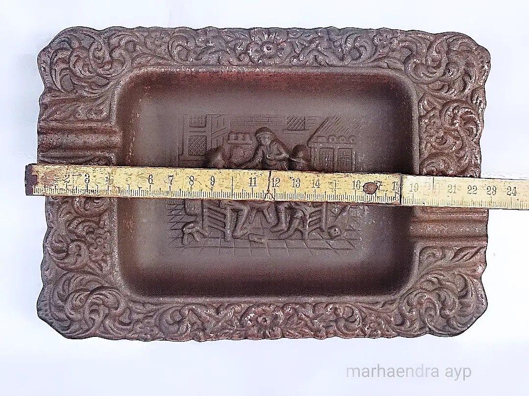 Asbak eropa plat besi embossed jadul, Perabotan Rumah di Carousell
