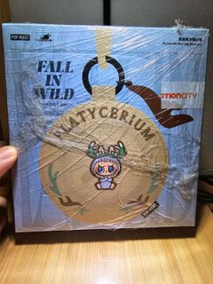 BNIF BASIC SET OF 6: Labubu Fall in wild bucket hat Blindbox bag pouch ...