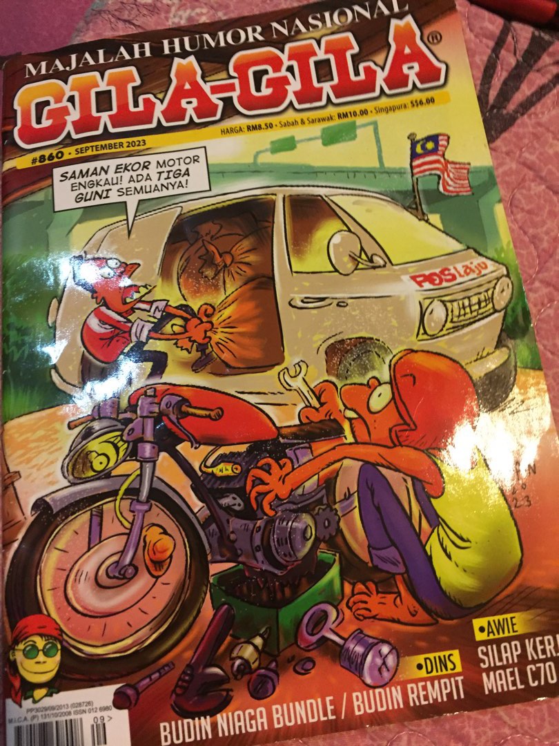 Gila gila + free tray, Hobbies & Toys, Books & Magazines, Comics ...