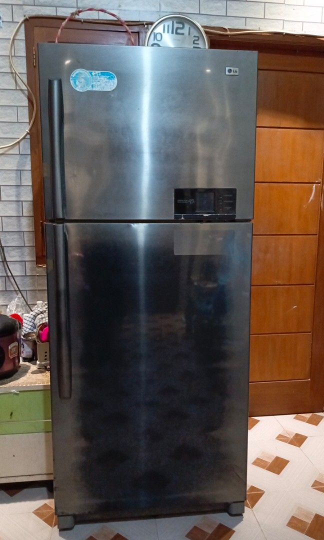 Kulkas LG 2 pintu, Barang Yang Dicari di Carousell