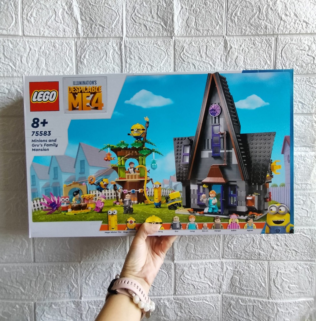 Lego 75583 Minions and Gru's Family Mansion, Hobbies & Toys, Toys ...