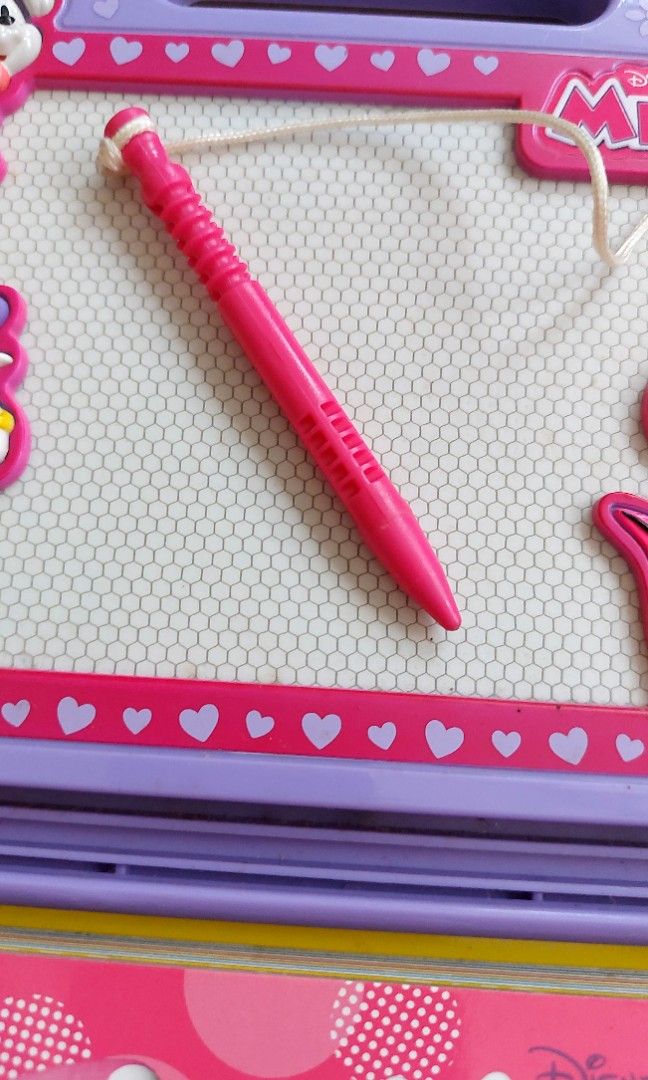 Minnie Mouse Magnetic Drawing Book, Hobbies & Toys, Toys & Games on ...