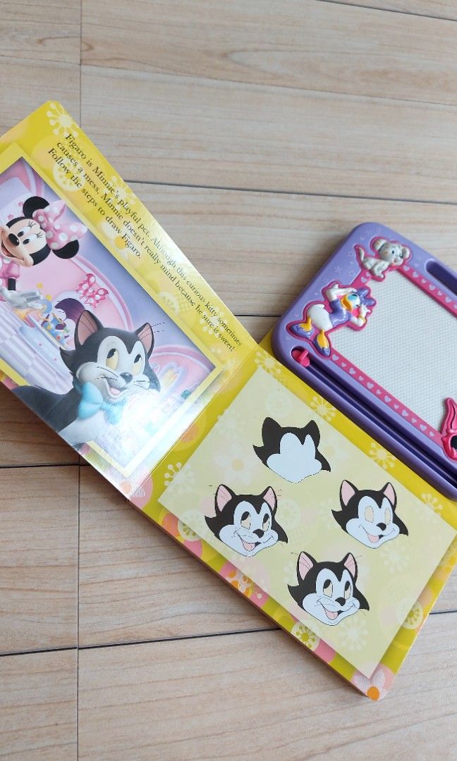 Minnie Mouse Magnetic Drawing Book, Hobbies & Toys, Toys & Games on ...