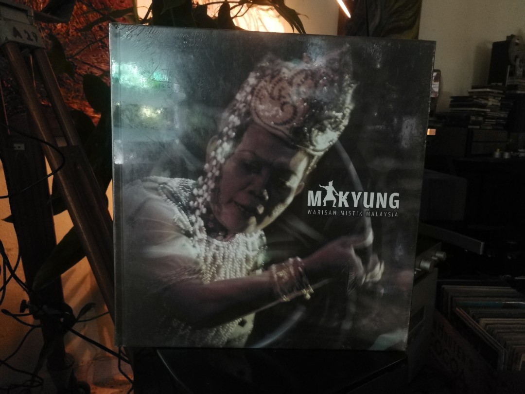 New MAKYUNG : Warisan Mistik Malaysia Hardcover Book, Hobbies & Toys ...