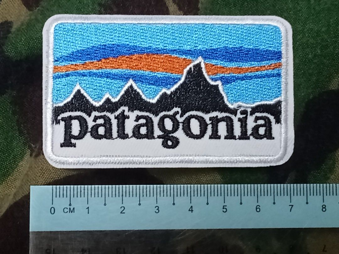 Patagonia patches, Men's Fashion, Activewear on Carousell