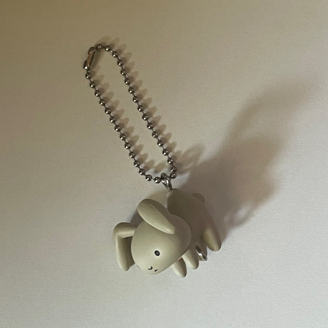 Shin chan bunny | hard charm/keychain (collectible), Hobbies & Toys ...