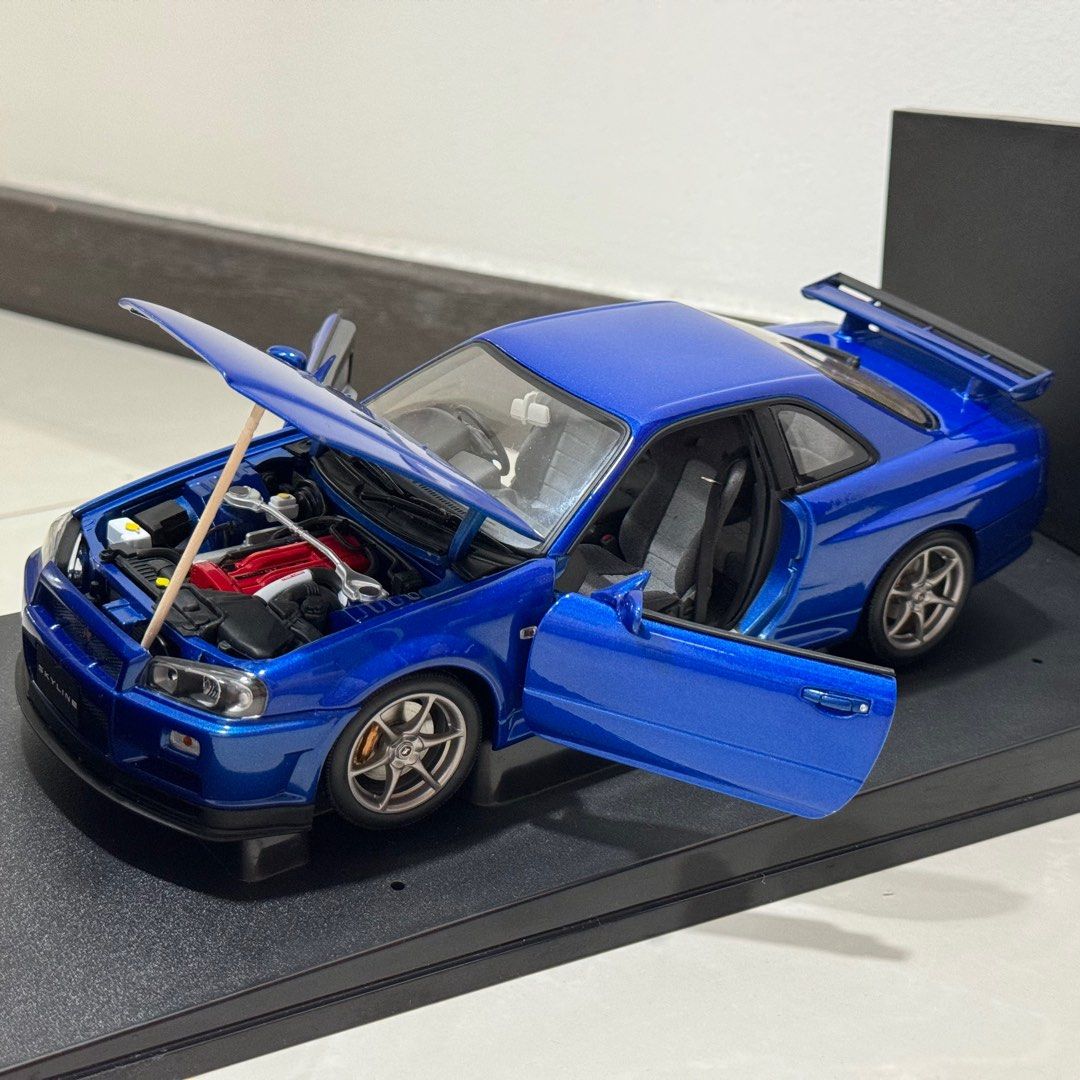 1:18 AutoArt Nissan Skyline GTR R34 V-Spec II (Blue), Hobbies & Toys, Toys & Games on Carousell