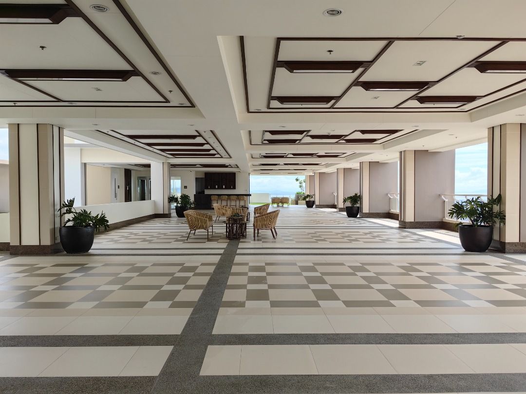 2bedroom 53.5sqm Bare Condo Unit with parking for Rent in Kapitolyo ...