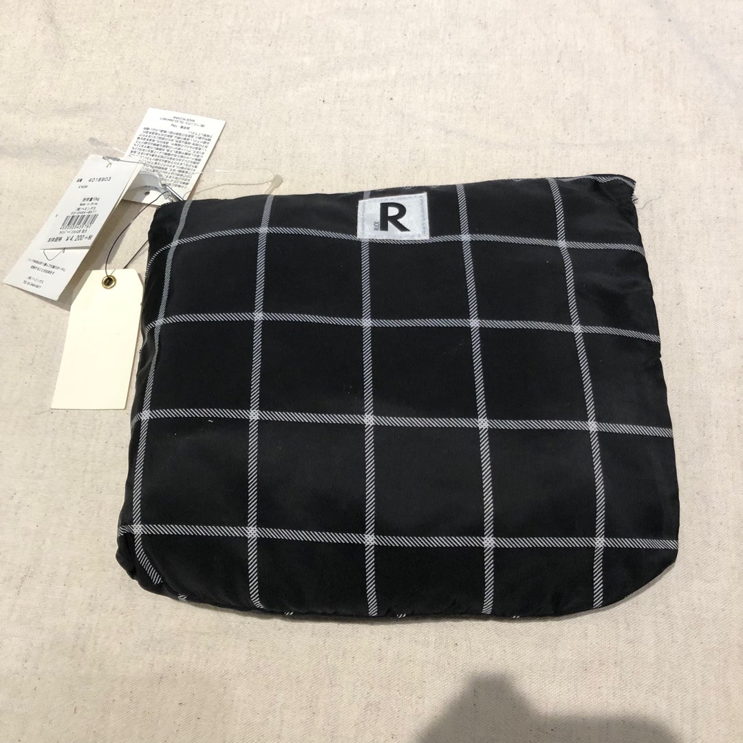 【沒格貓選物】全新 日本ROOTOTE絕版 摺疊後背包 黑格 輕便隨身後背包, 她的時尚, 包包、錢包, 背包在旋轉拍賣