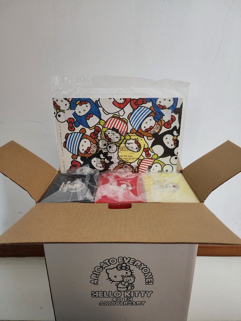 arigato everyone hello kitty 40th anniversary set, Hobbies & Toys ...