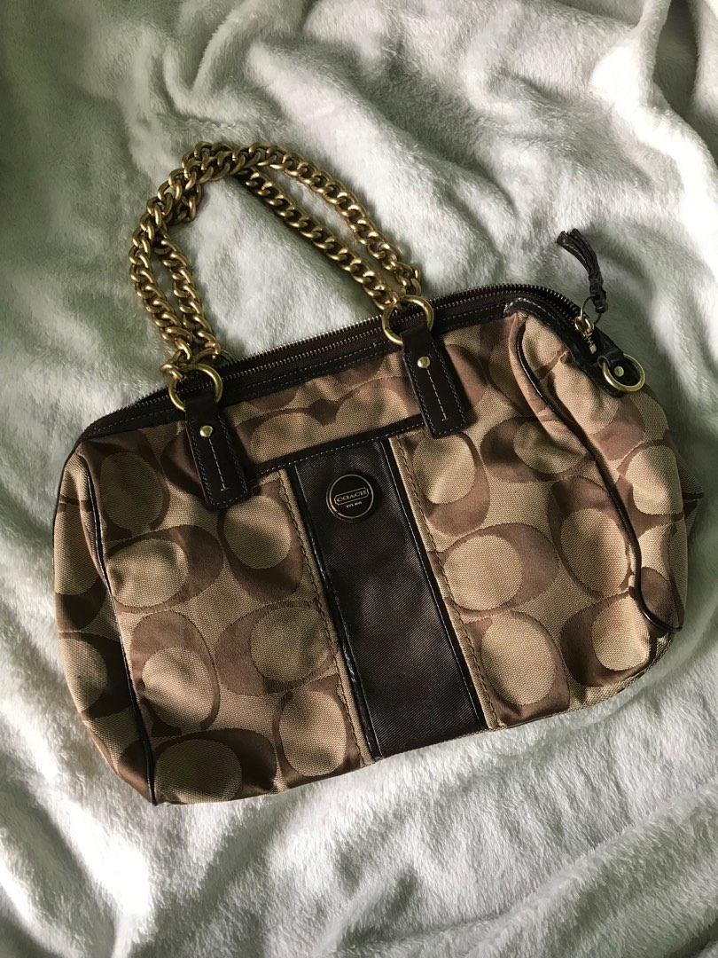Coach Mono Shoulder Bag, Luxury, Bags & Wallets on Carousell