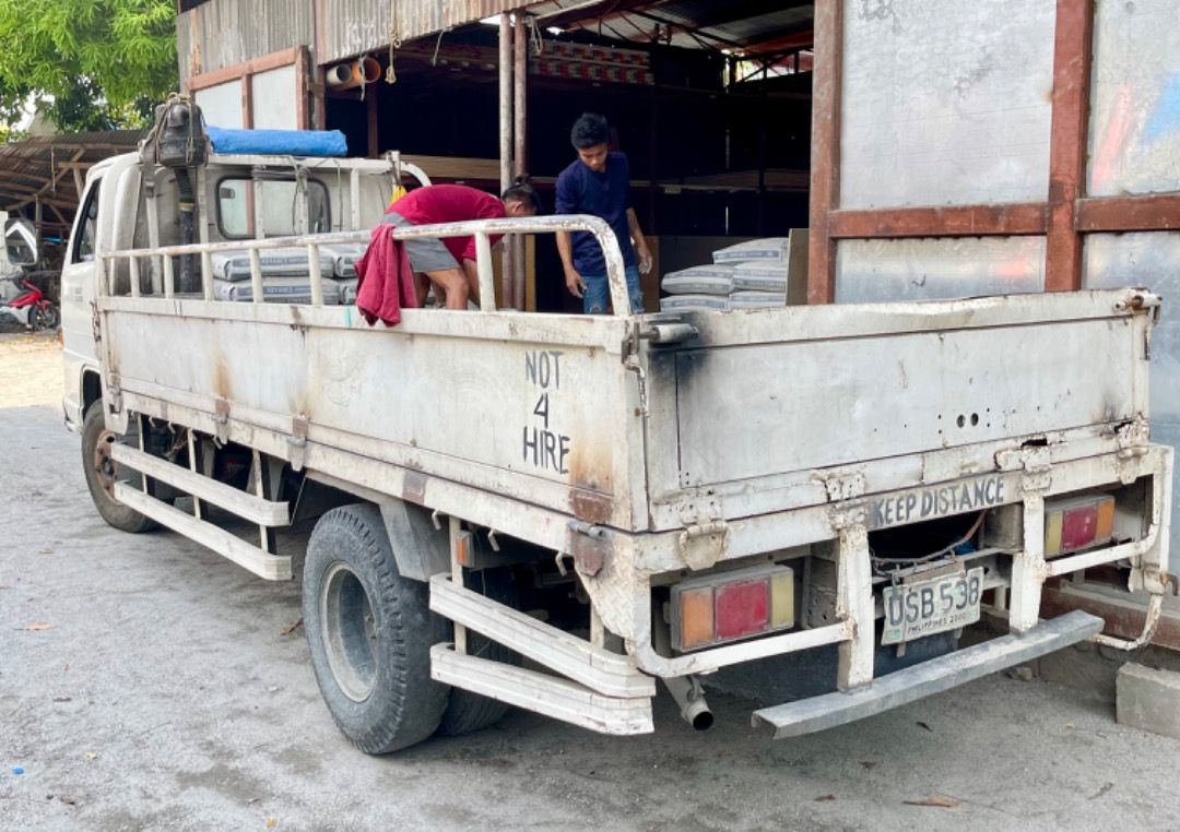 For sale: Isuzu Elf NKR Dropside 14ft. 4BC2 Engine 6 wheeler, Special ...